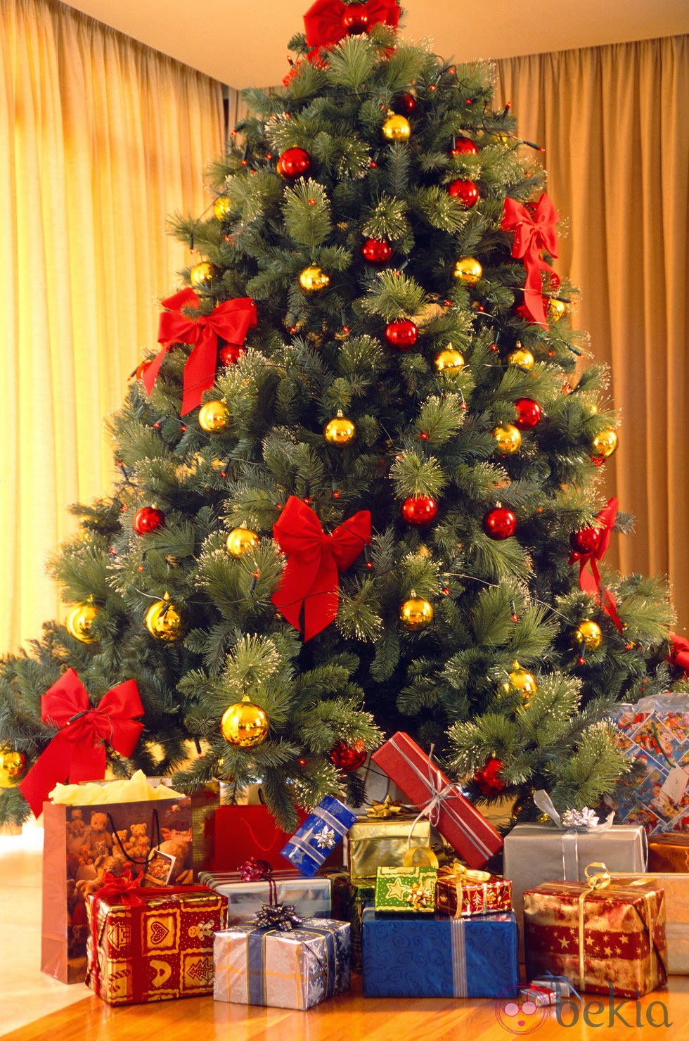 CINCO IDEAS PARA TU ARBOLITO DE NAVIDAD - Thecoolfashiion