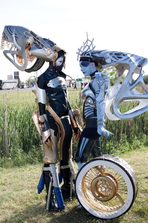 COSPLAYING INFO: Cosplay: Final Fantasy XIII Shiva Bike