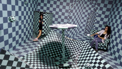 Mengenal Istilah dan Sejarah Optical Art atau Seni Optik - Bilik Seni