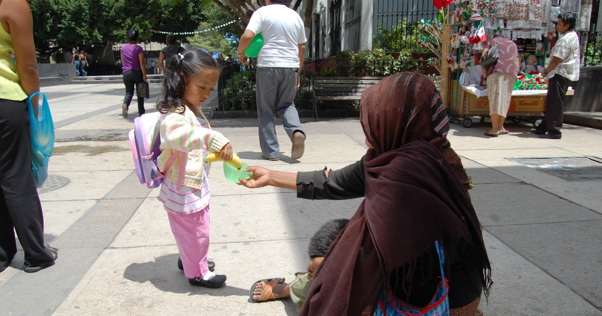Formación Pastoral para Laicos: La limosna