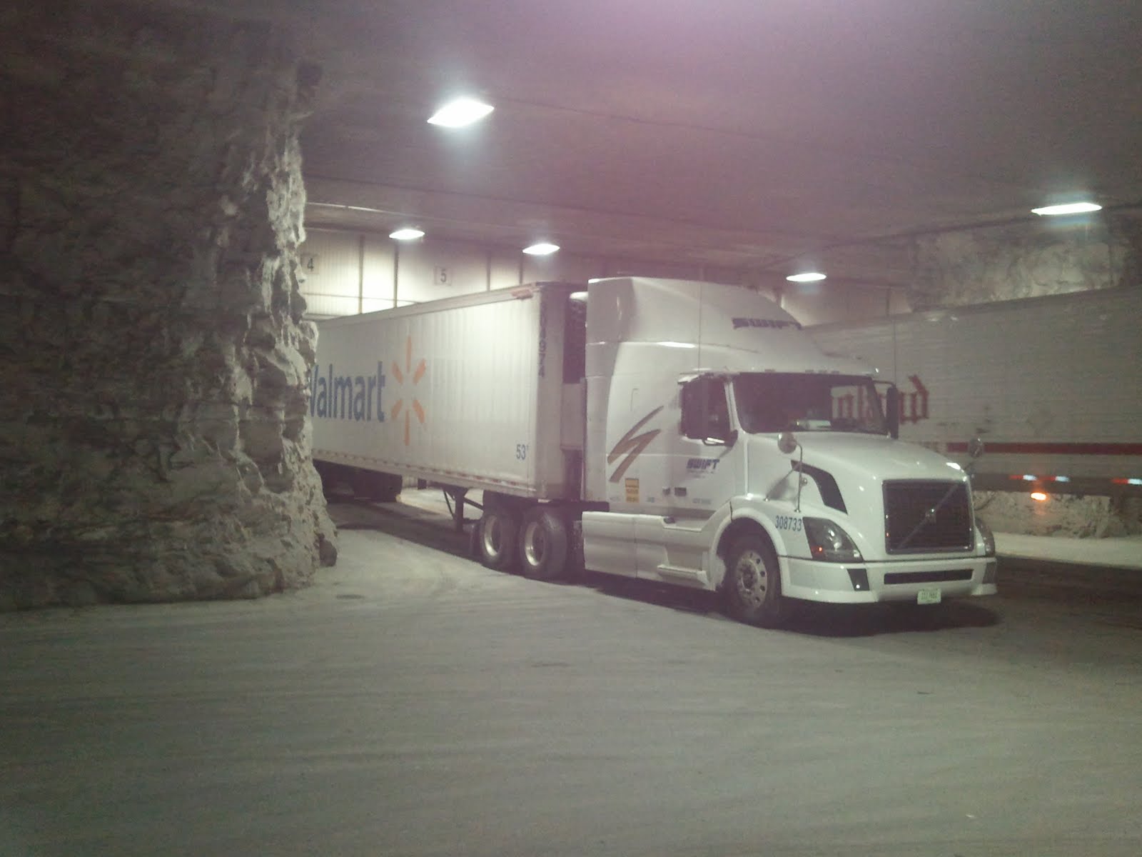 Tom's Big Truck Driving Adventure!: Carthage Underground