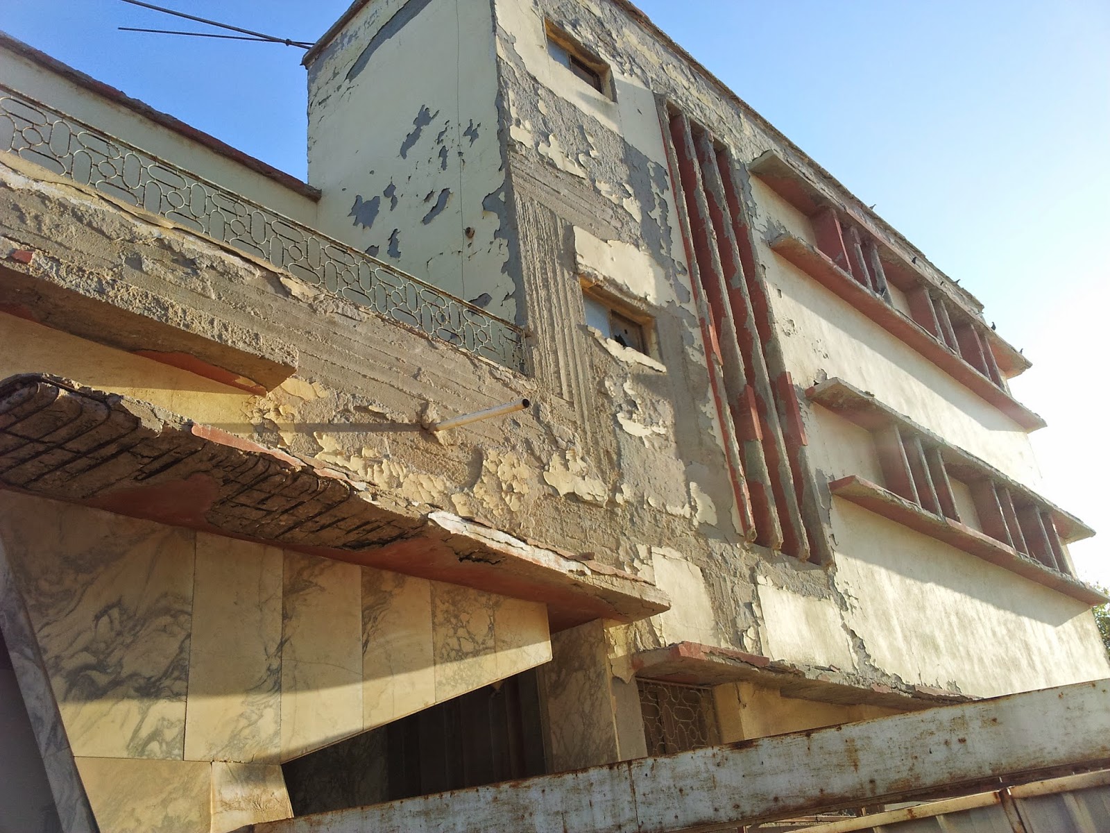 Life in Kuwait Blog: Collection of old Kuwaiti houses - Kuwait City