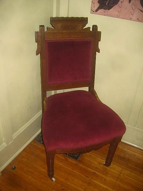 Victorian Antiquities and Design: Antique-of-the-Week: The little red ...