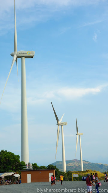 Biyahero Sombrero Travel Blog : The Windmill Farm of Pililla Rizal