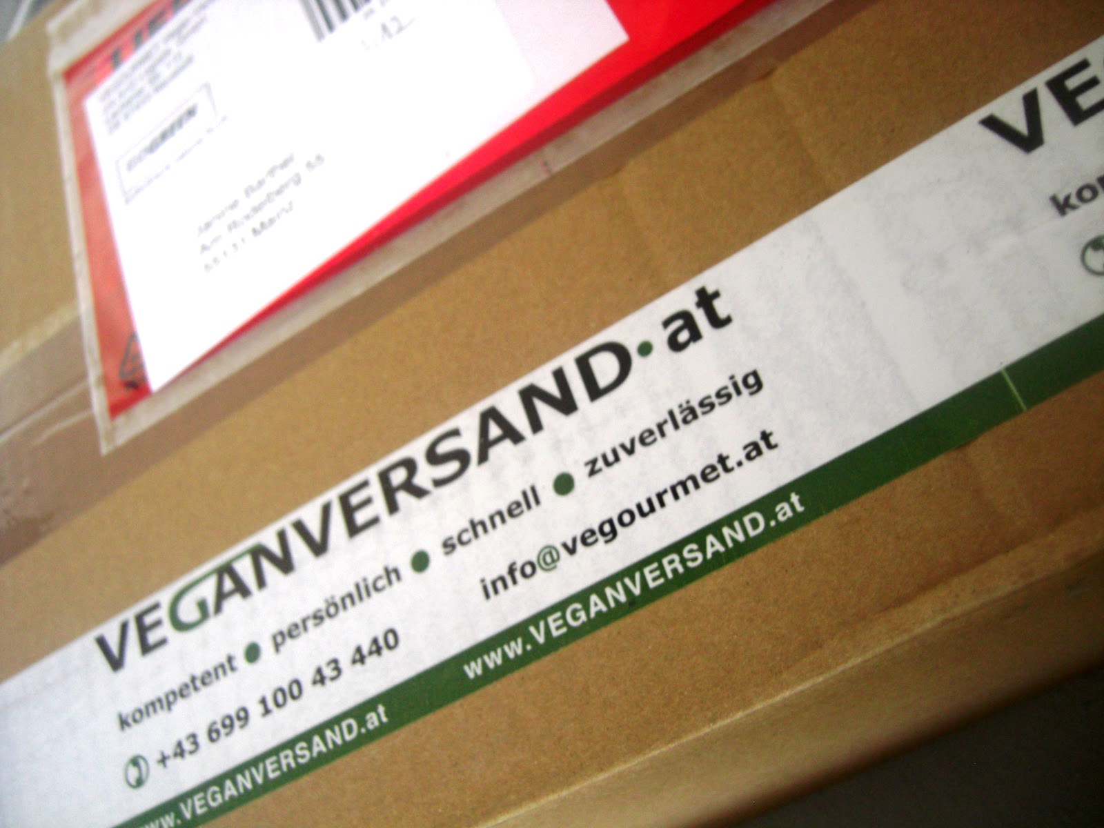 Veganine: Veganversand.at Bestellung ist daaaa :)