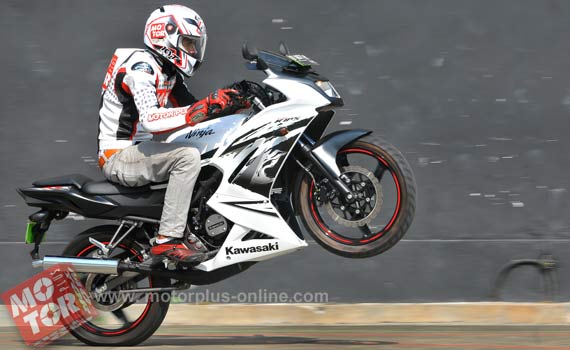 New Kawasaki Ninja 150 RR