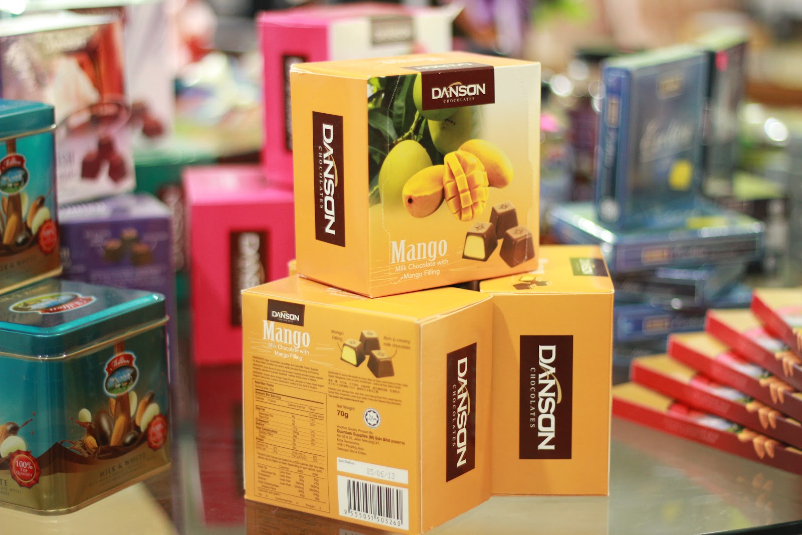 Helwani Restu: Step 2 : Pilihan coklat dan makanan Islam