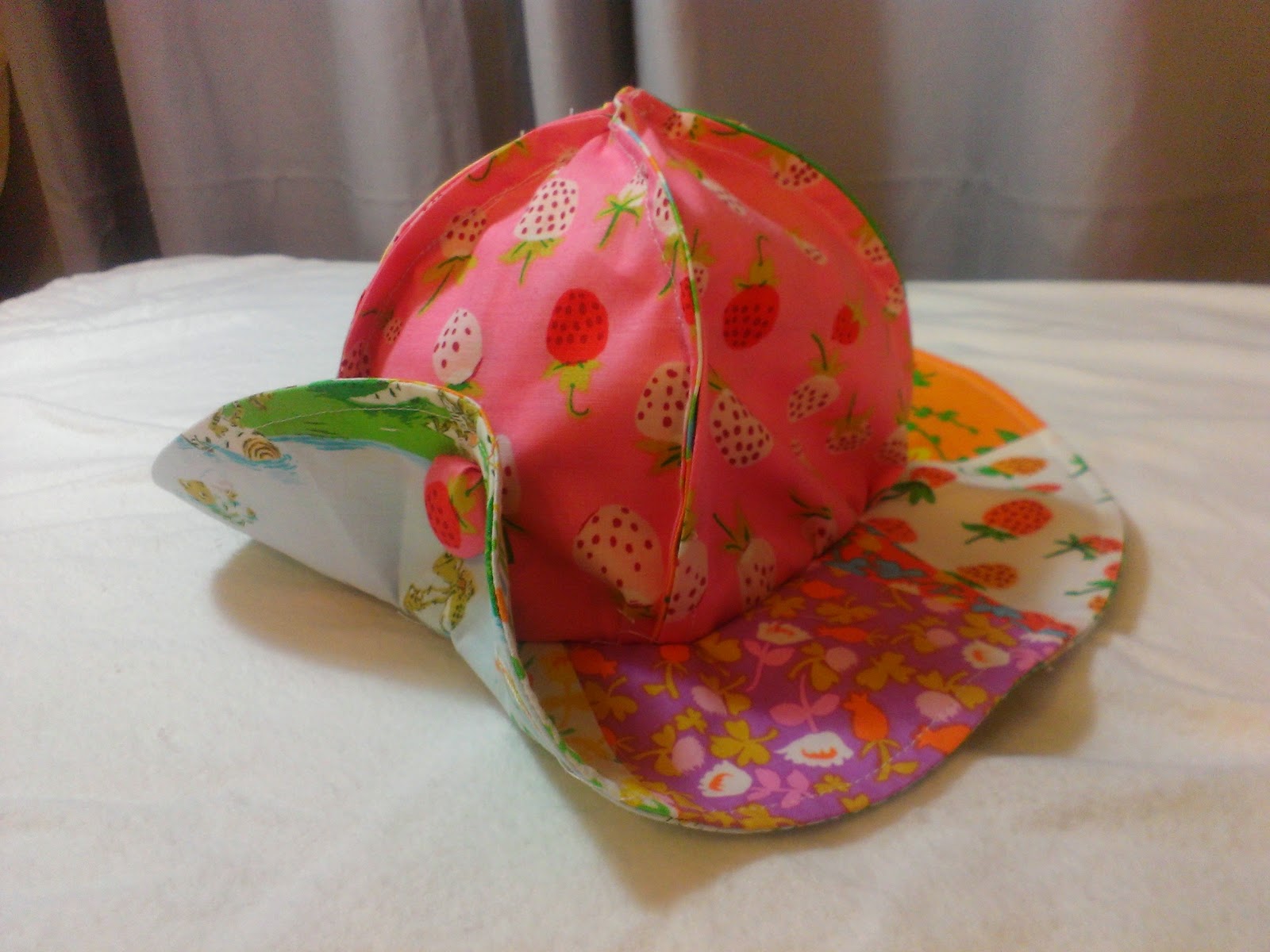 SIMPLESEW: SIMPLESEW STRAWBERRY FIELDS HAT