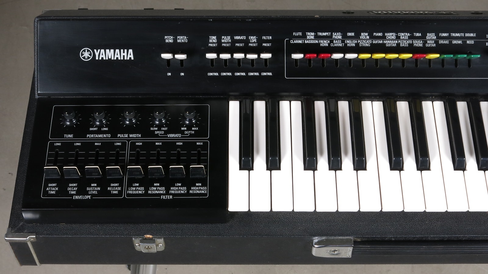 MATRIXSYNTH: Yamaha SY-2 vintage analog synthesizer + legs + lid (serviced)