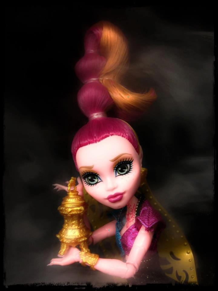 Monster High Roxy™ : Nuevo diseño + Imágenes promocionales de Gigi Grant!!