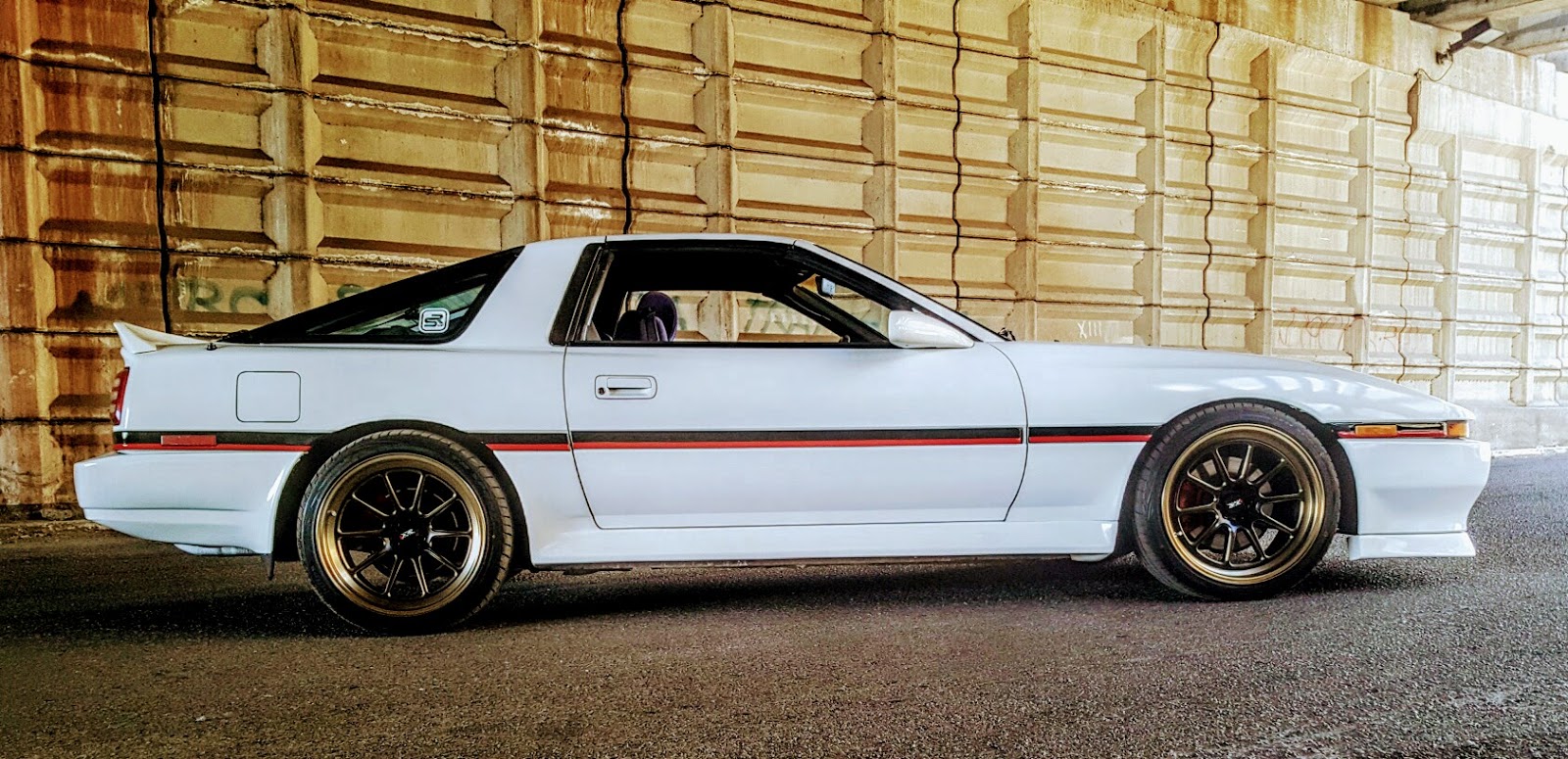 retro-spec/toyota supra ma70