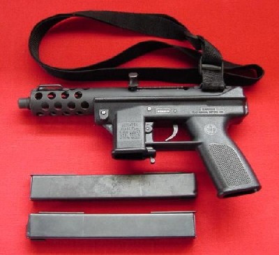 Pistola Intratec KG99 y TEC-9 | Armas de Fuego