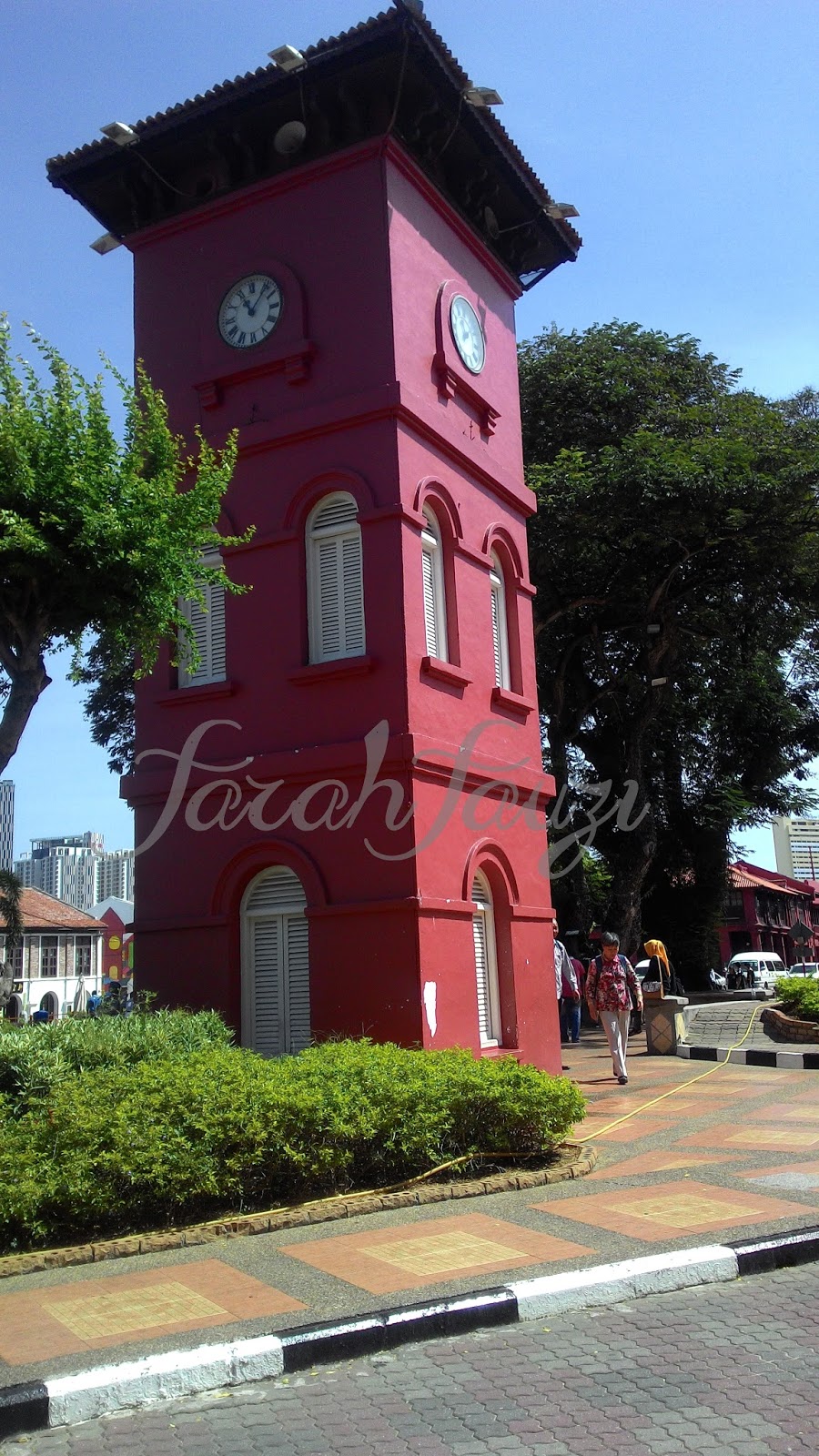 haa!! ni la clock tower / jam besar tu..