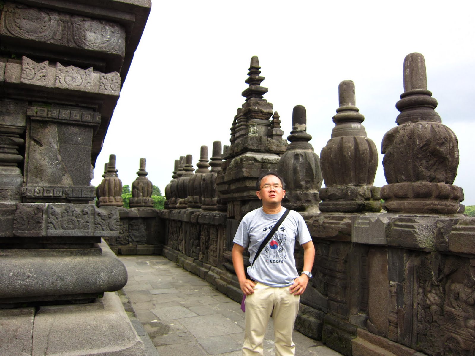 travel.pszenkhim: Inside Prambanan temple,Day 3 ( 17/3/2011 )