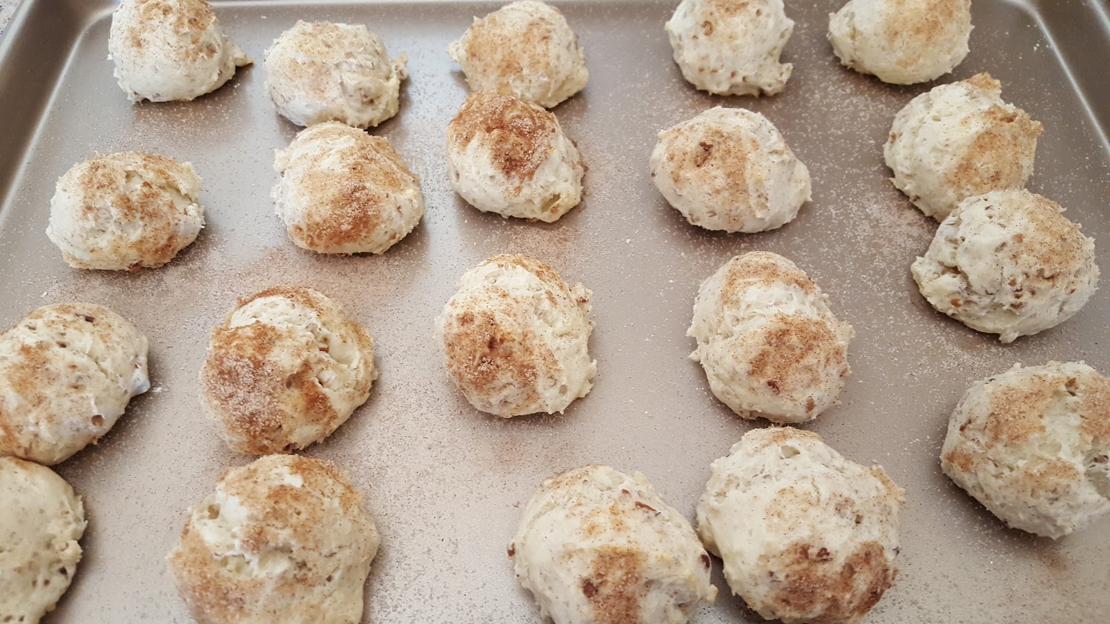 My Patchwork Quilt: PECAN DROP BISCUITS