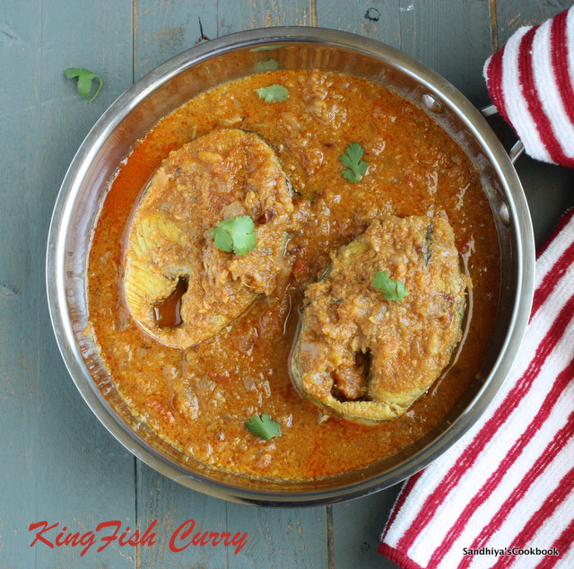 Sandhiya's Cookbook: Vanjaram/Vanchiram Meen Kootu | King Fish Curry