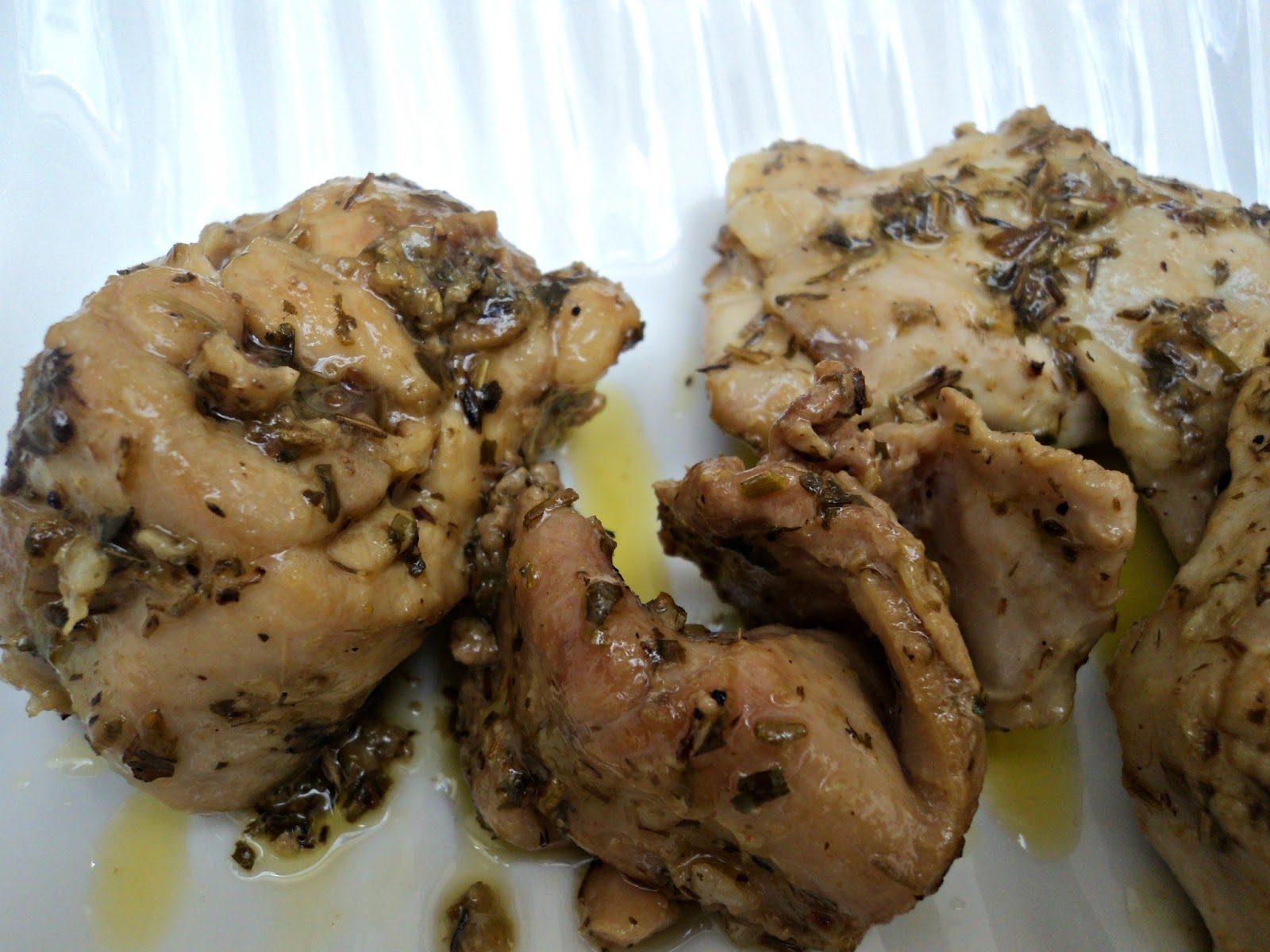 Conejo a las finas hierbas con mucho sabor - Olor a hierbabuena