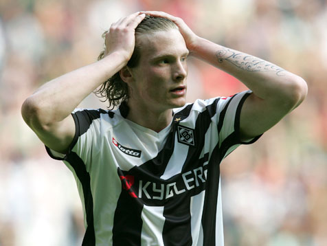 Kelly Brook Pictures