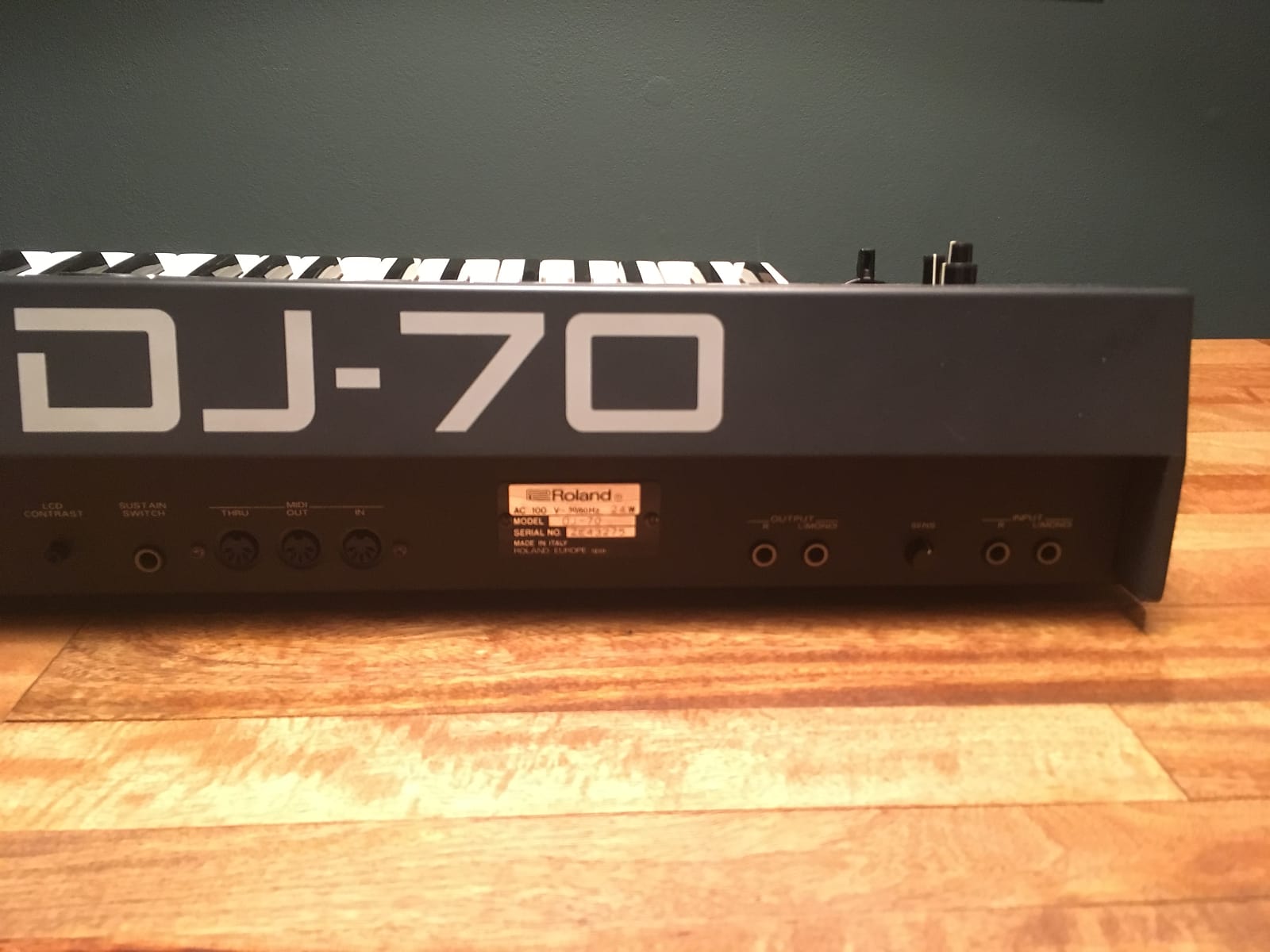 MATRIXSYNTH: Roland DJ-70 Sampling Workstation (S-750/S-770)
