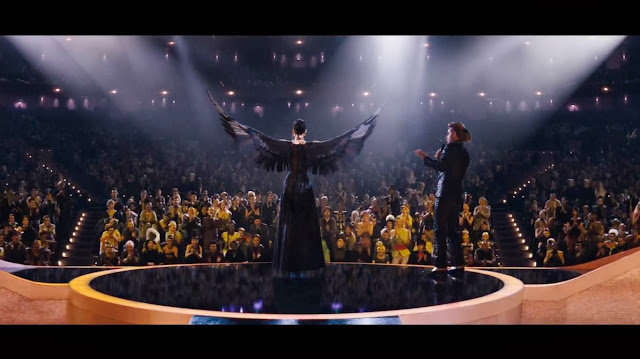 Designer Finds: Capital Couture: Hunger Games Fashion