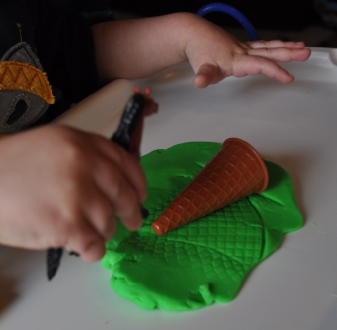 Memorizing the Moments: Play Dough - Fun with Textures
