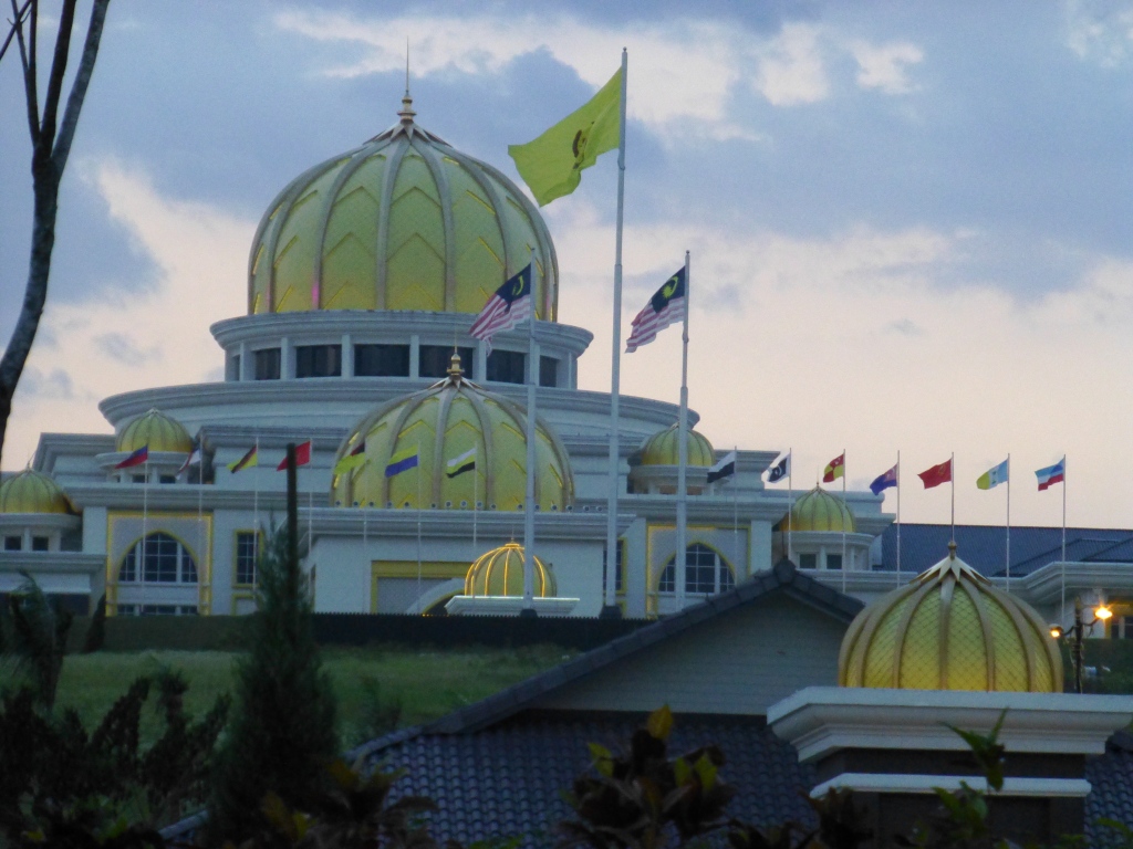Travels of a Danventurer as a Young Man: Istana Negara