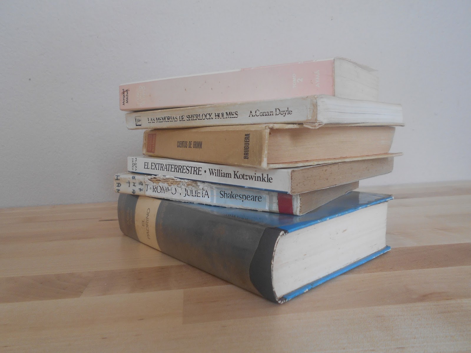 Biblioteca de Flashia: La magia de los libros deteriorados.