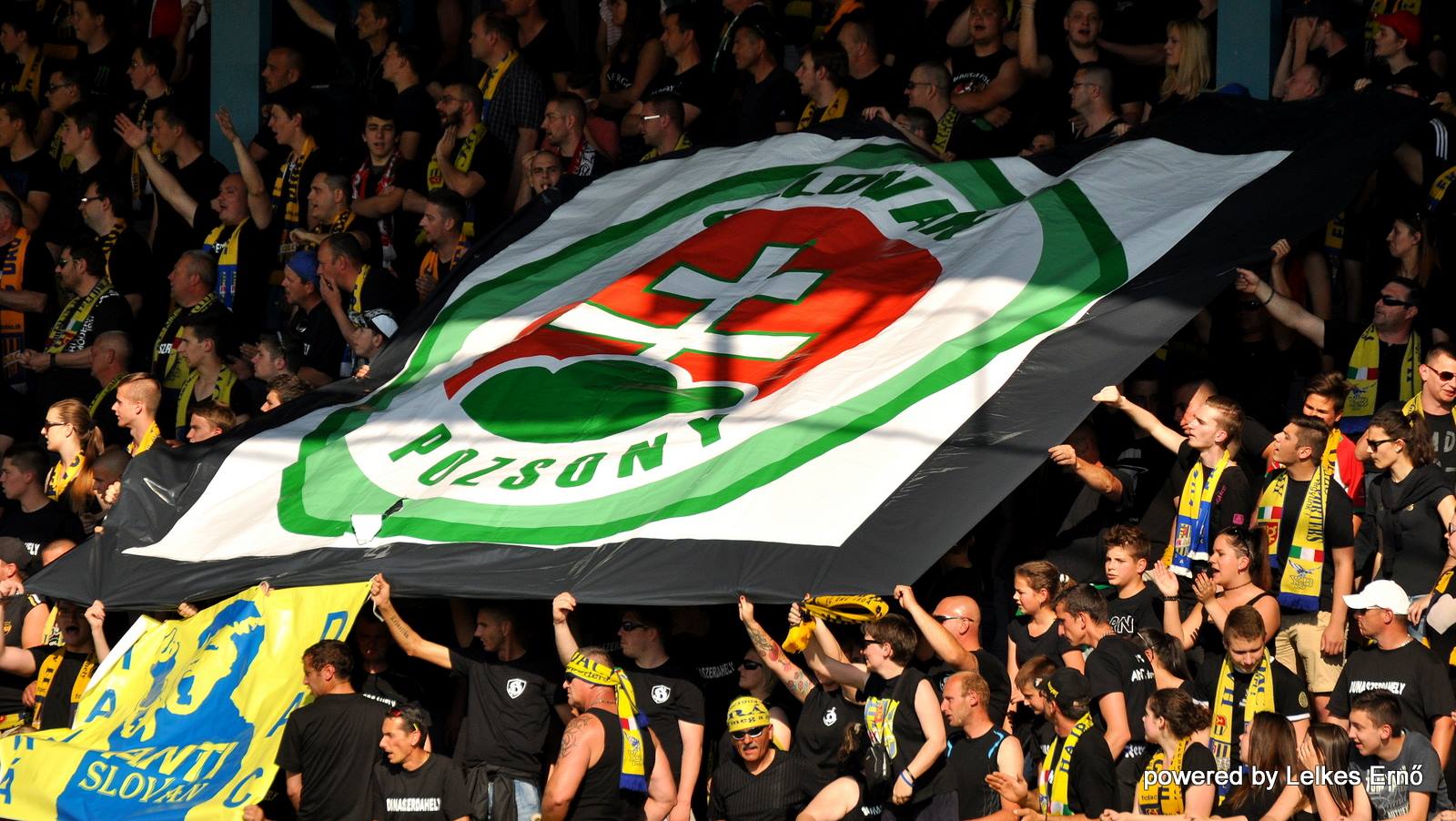 Dunaszerdahely - Slovan 2015.05.30. - Hungarian Ultras