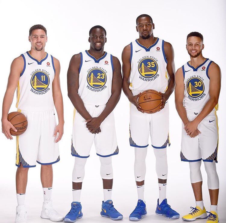 Série de imagens do NBA Media Day para a próxima temporada - STREETBALL