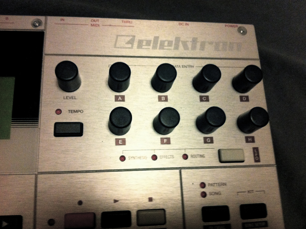 die records die: Elektron MachineDrum - Knob upgrade kit
