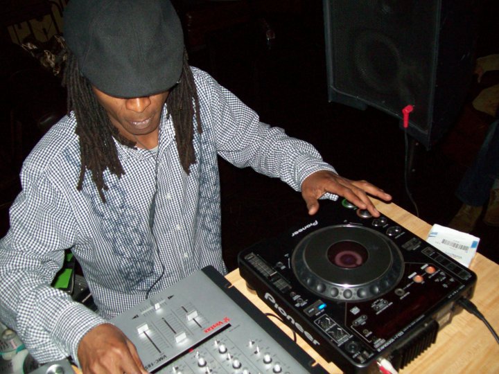 THE 202: The 202 presents Dj Double o7 at MOVA