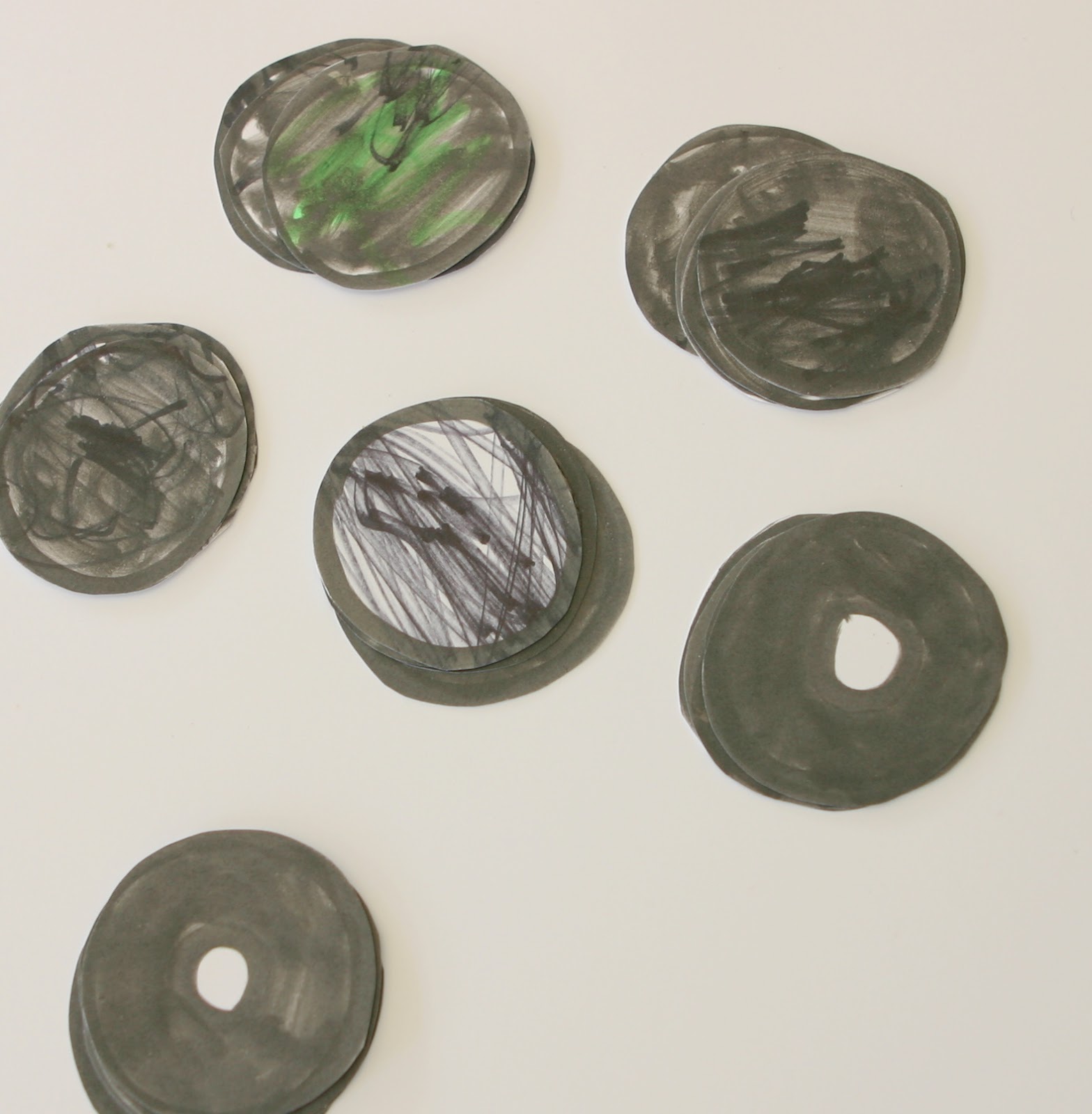 Max & Me: Toddler Tuesday - TP Roll Cars