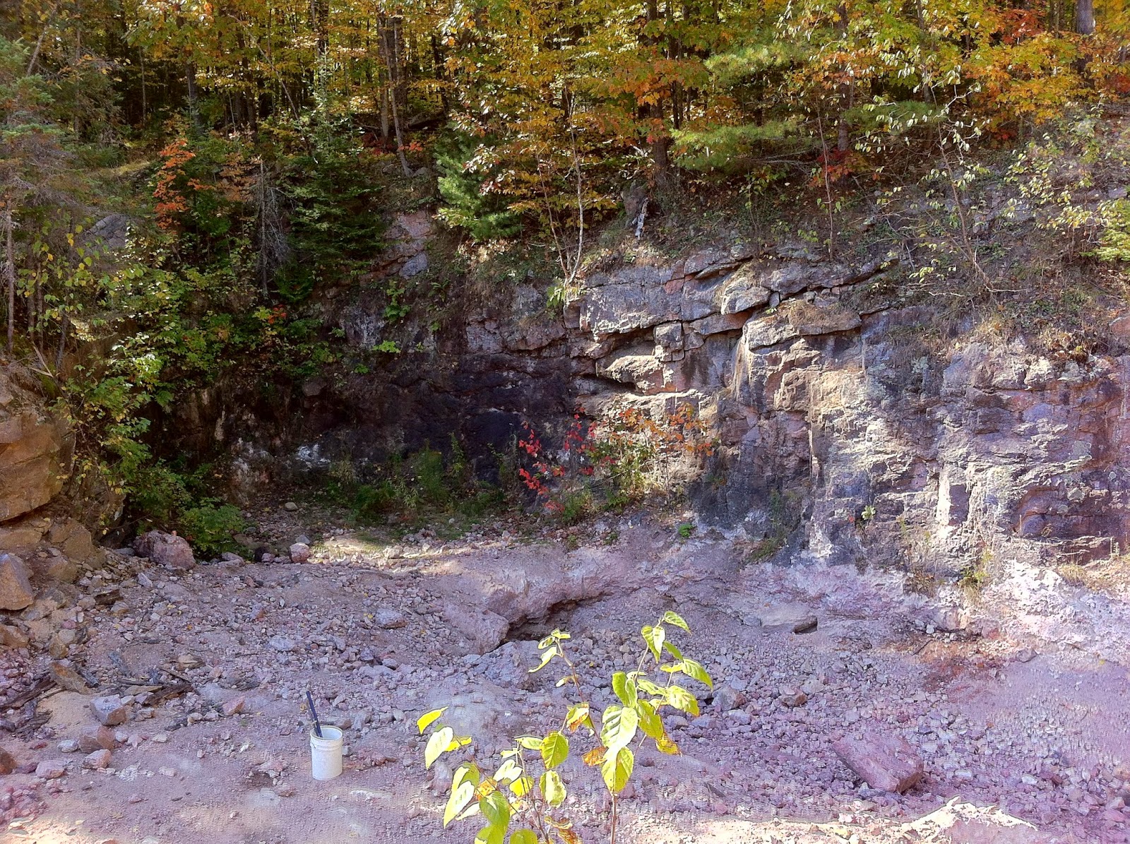 Simpson Eco Farms: Beryl pit Mine + Mineral collecting in eastern ...