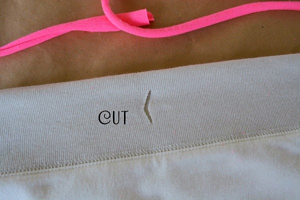 WobiSobi: Sweatshirt Re-style, Drawstring Skirt DIY.