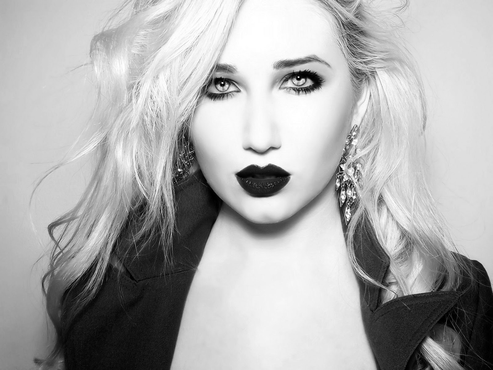 X Fashion News: Teclye Christy she is back in 2013 new pictures, new ...