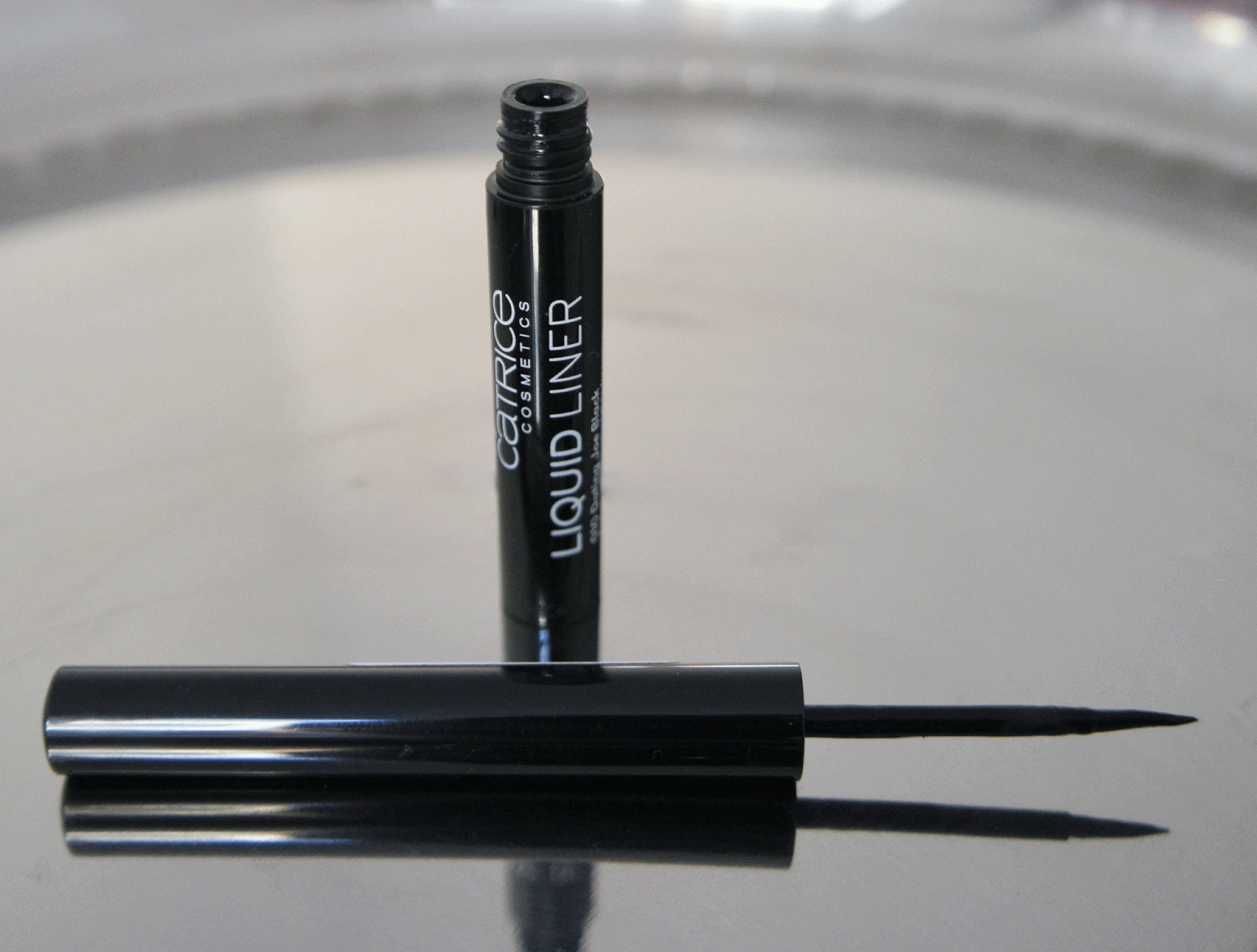 BeautyWithAïcha: CATRICE LIQUID LINER!! My favorite eye-liner for 2013