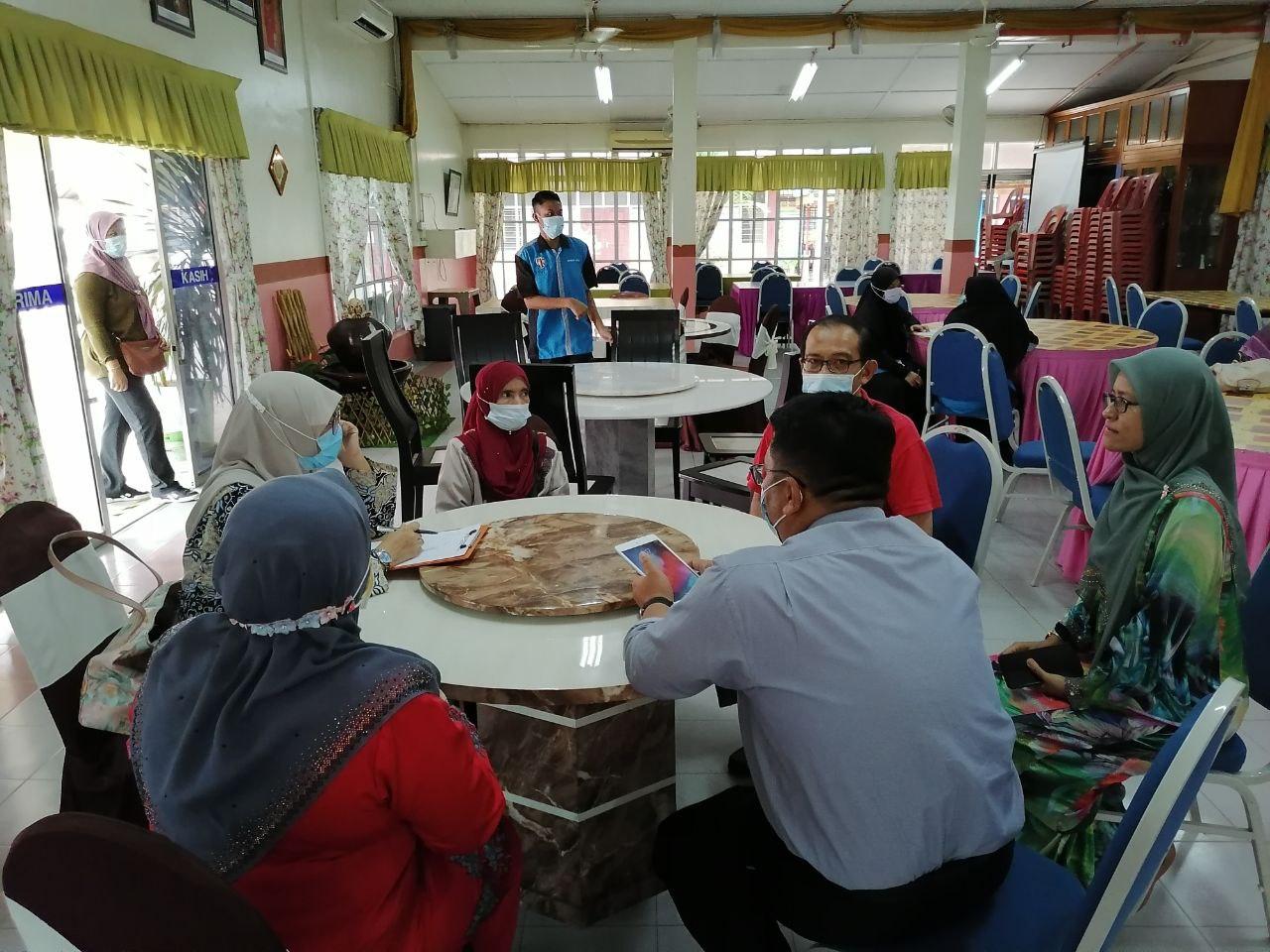 Pemantauan PPD Kluang untuk Pendaftaran semula pelajar Tingkatan 4 ke ...