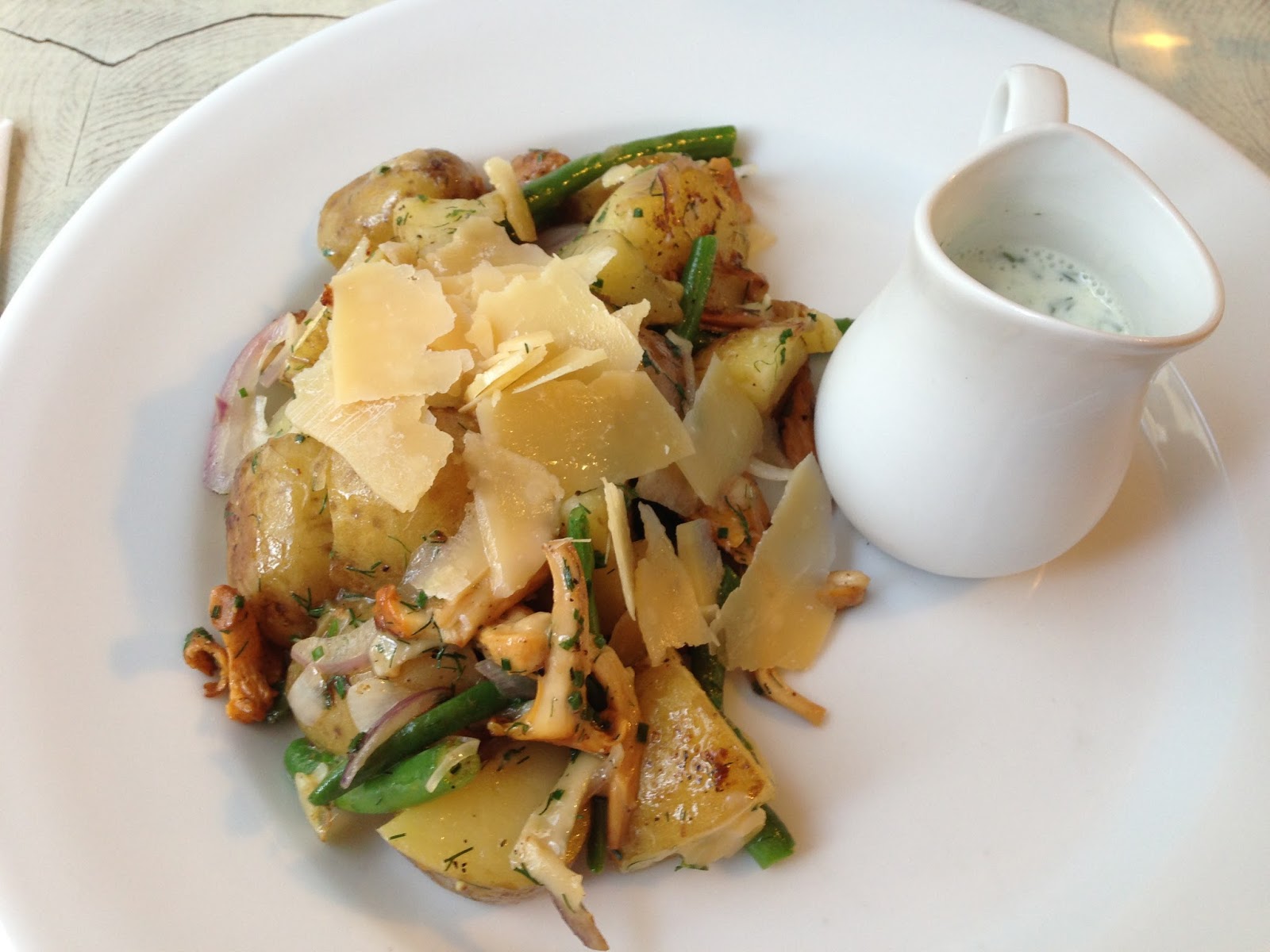 Soul Food: KOGEMUS: Kohvik Till & Kummel