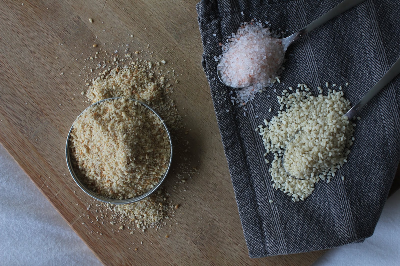 Gomasio, japanese sesame salt // Gomasio, sel au sésame japonais | My ...