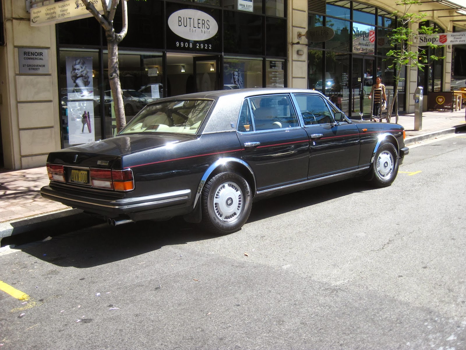 Aussie Old Parked Cars: 1995 Rolls-Royce Flying Spur