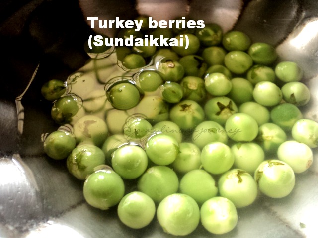 Jo's culinary journey: Turkey berry/Sundaikai (Potbadane,Gulbadane)sukka