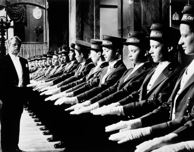 Strangers' Journey: 1930: Hotel Adlon, Berlin