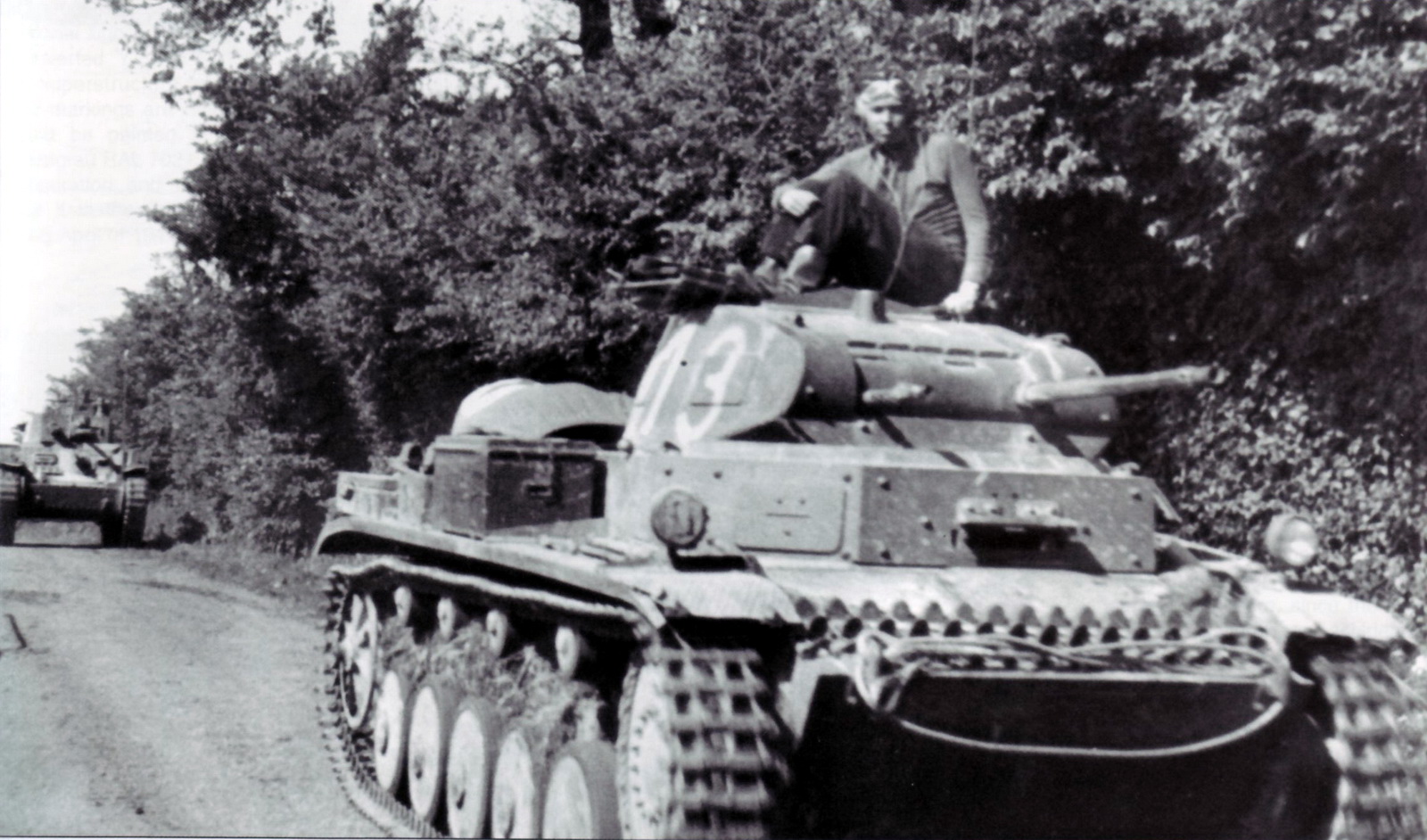 Panzermänner: Panzer II with the Retro-Fitted Armor