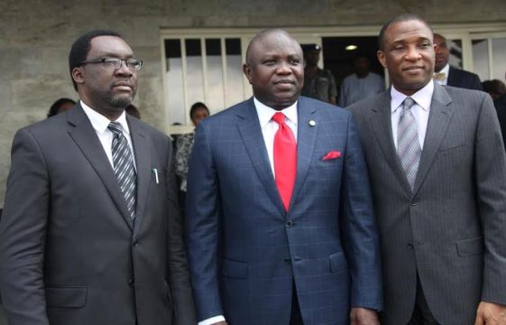 Photos: Ambode chairs Lagos state inaugural executive council meeting