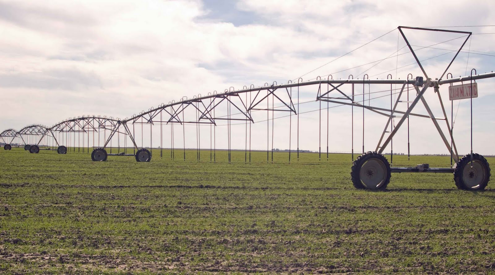 Valley Center Pivot Irrigation