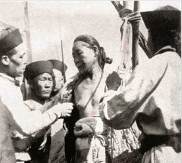 PERGHHH!!!19 GAMBAR Hukuman PALING KEJAM Dalam Sejarah Peradaban ...