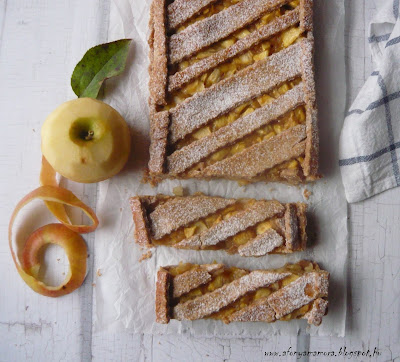 Az áfonya mámora: Almás linzer szelet