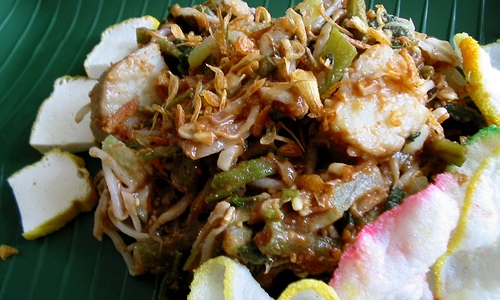 Serba - Serbi Coretan Yayuk: Lezatnya Makan Gablok Pecel dan Makanan ...