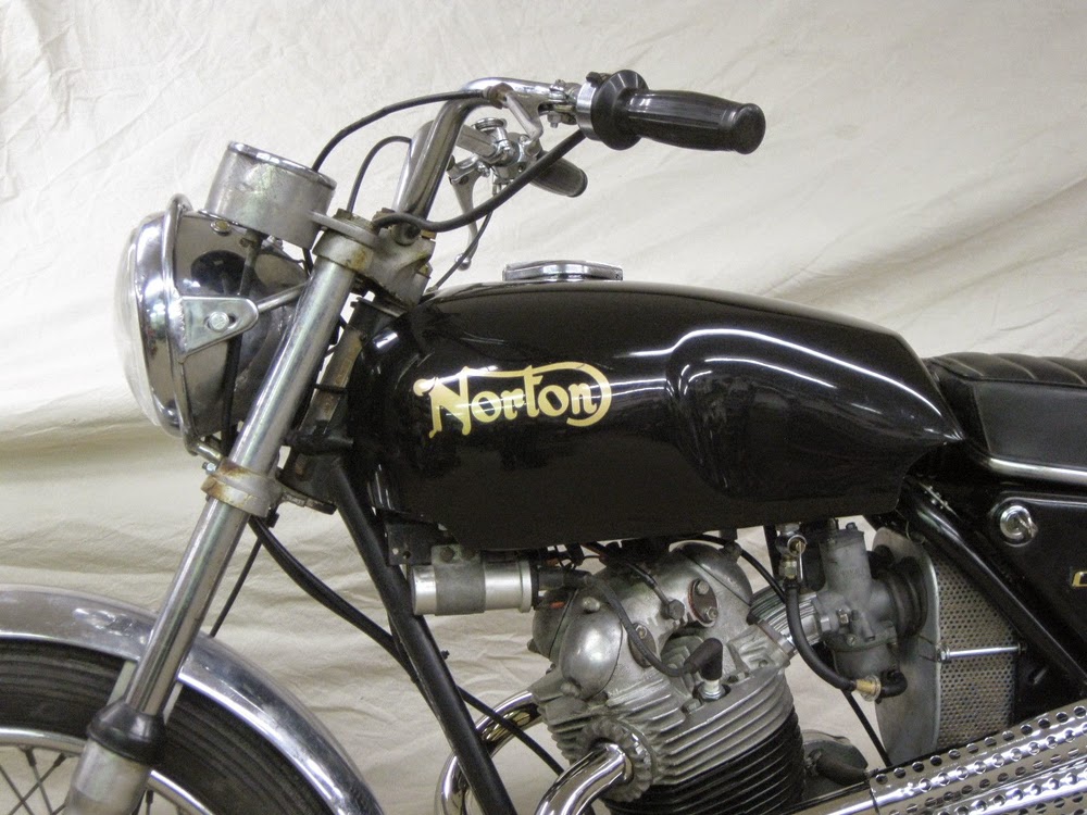 MotArt: Norton commando S Type