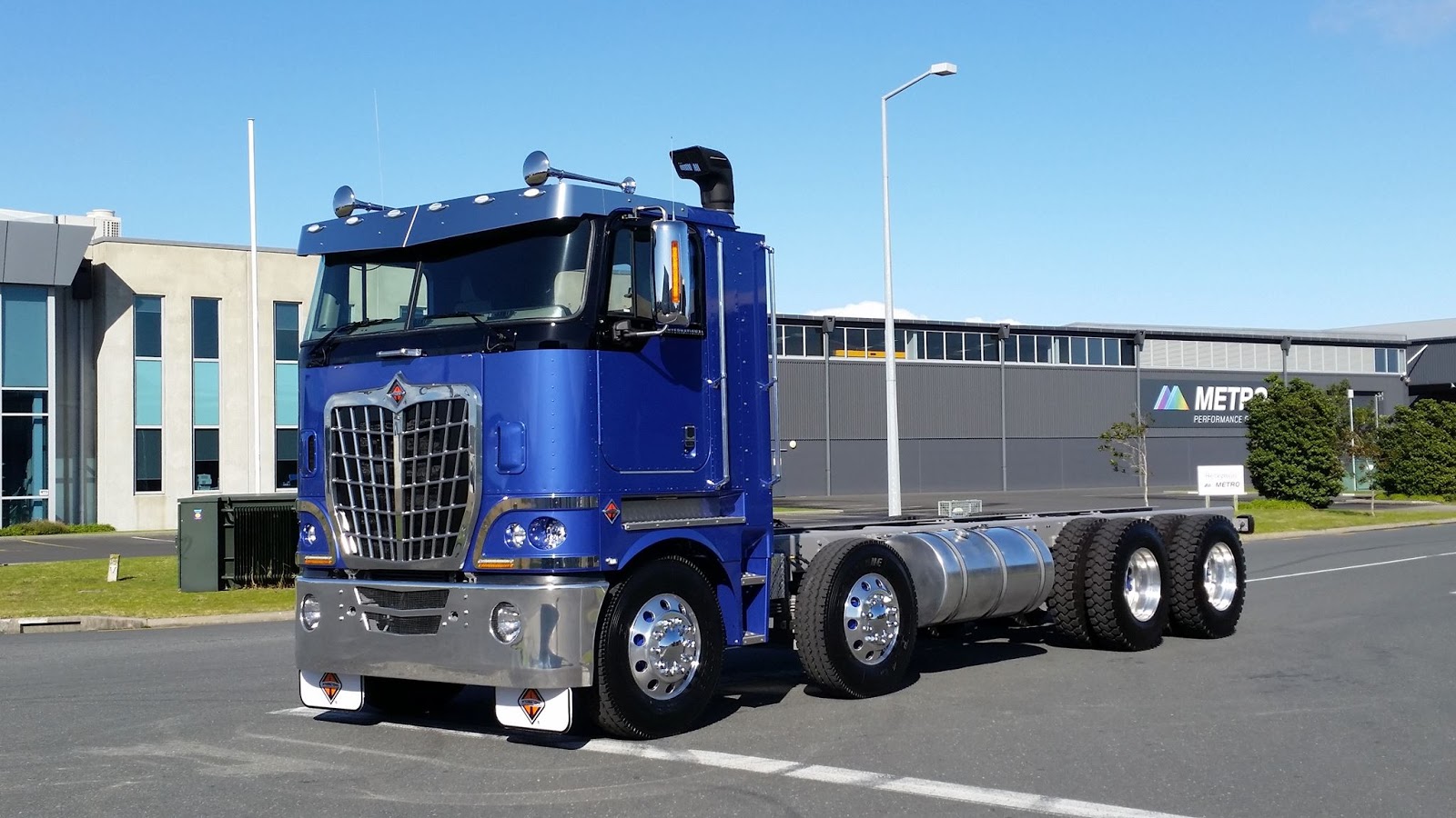 DIECIOCHO RUEDAS: INTERNATIONAL 9800, LA LEYENDA CONTINÚA VIVA… EN EL ...